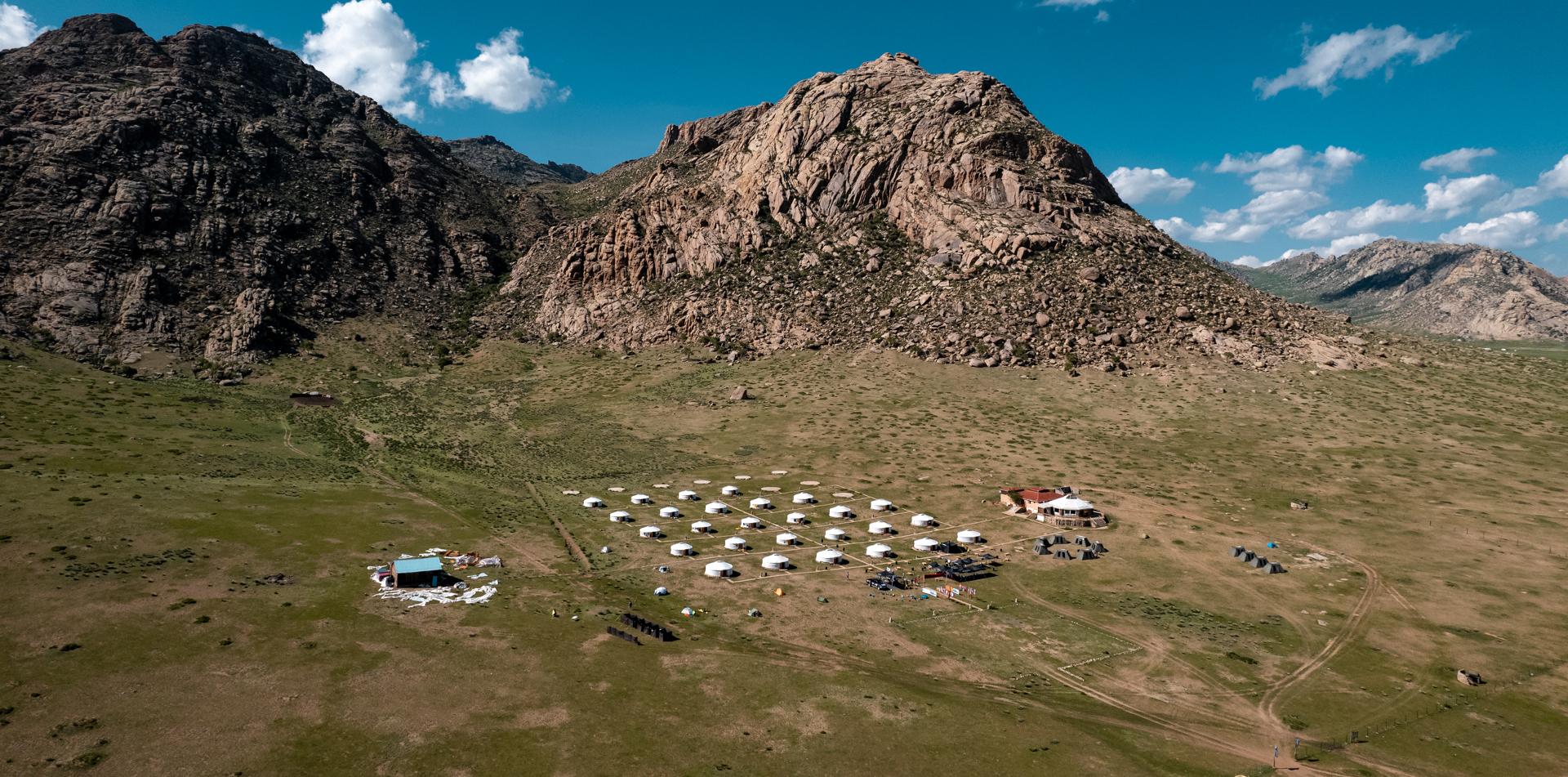 LIVE - Gobi March | RacingThePlanet